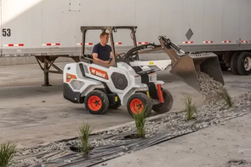 Bobcat L23 Articulated Loader - ZeBros Outdoor Power